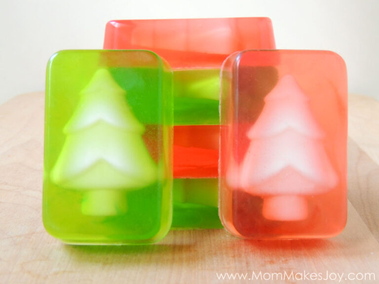 DIY Christmas Tree Soap - A tutorial! - Mom Makes Joy